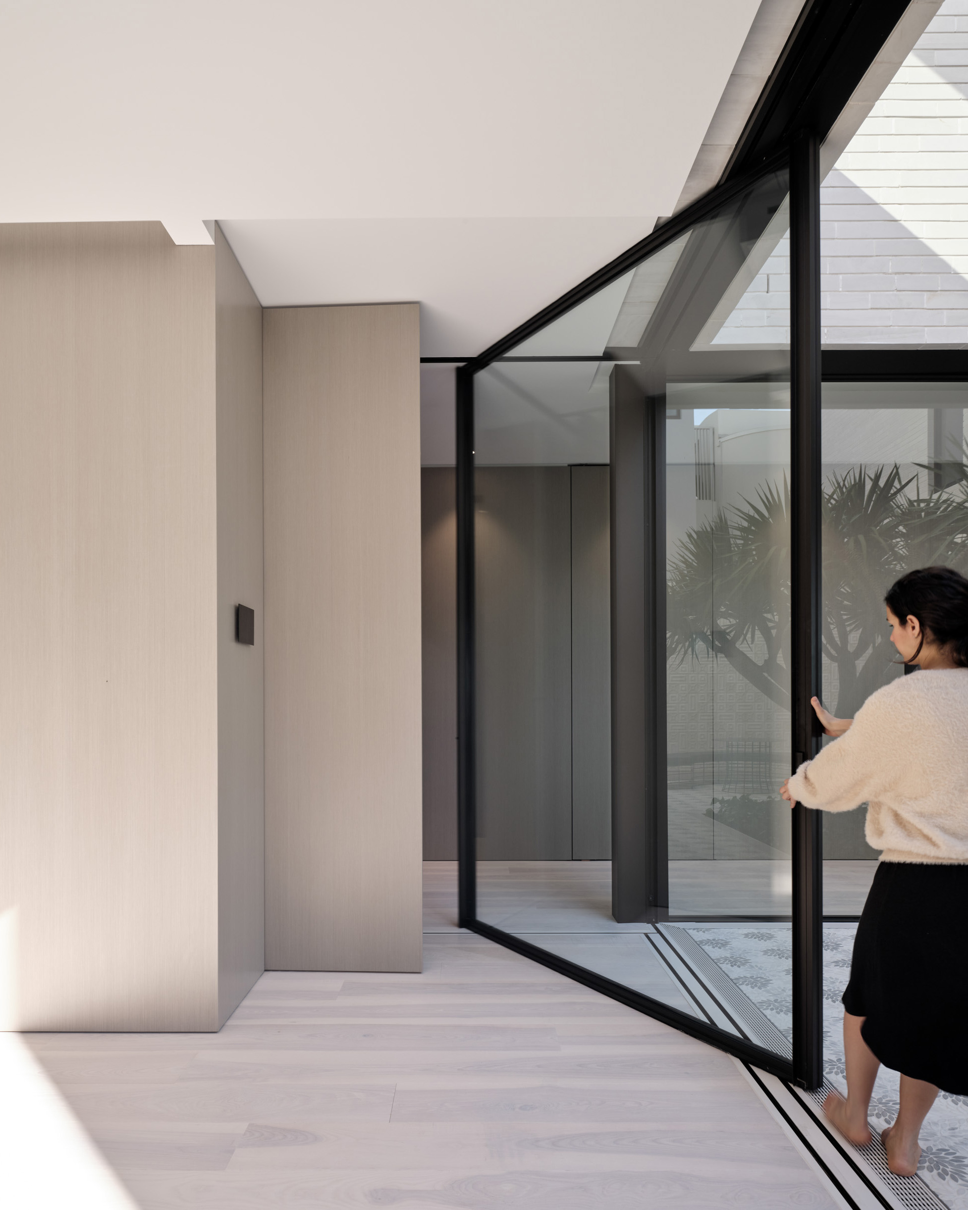 Vitrocsa Australia: The Original Minimalist Window